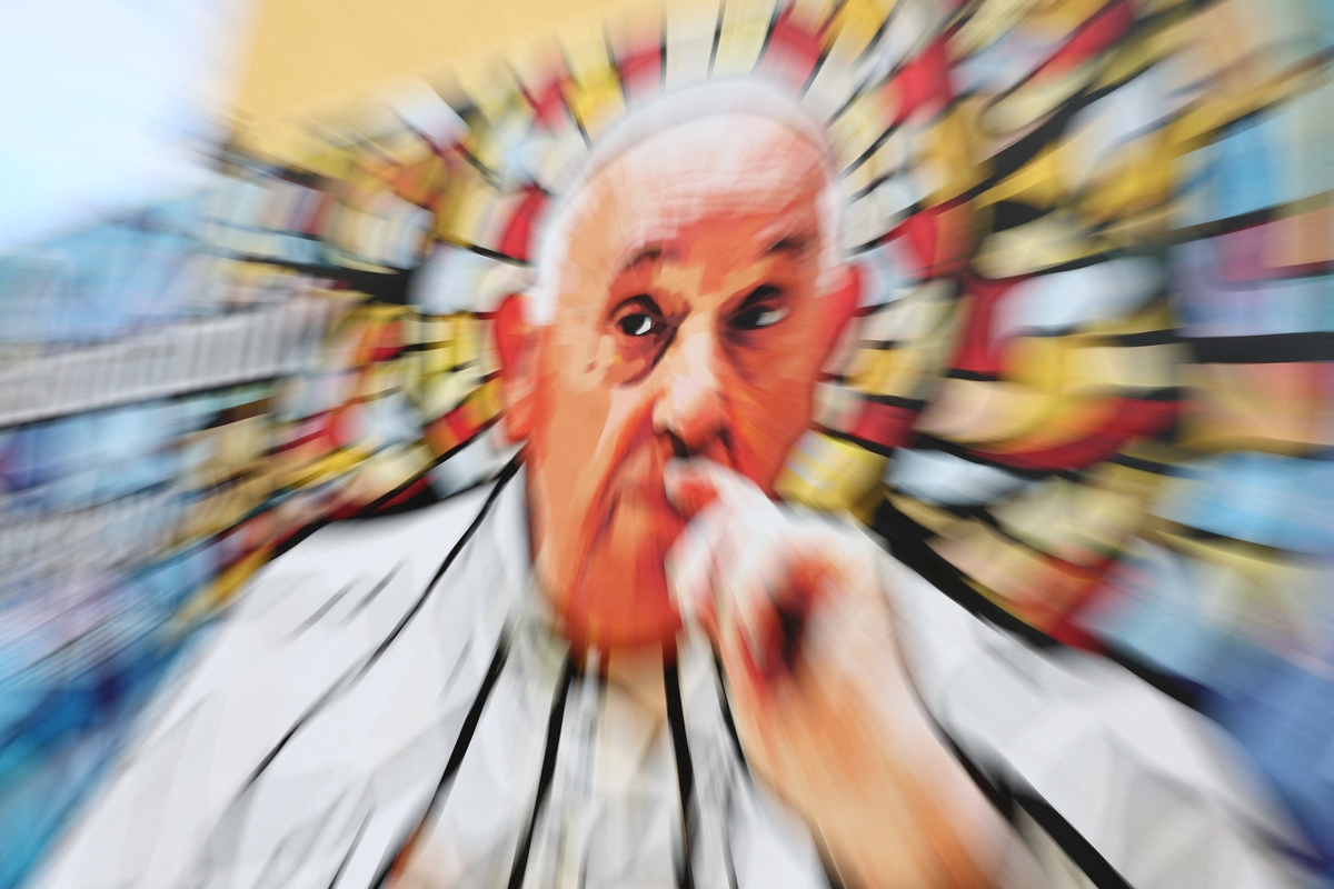 Papa će se sastati s Macronom na Korzici nakon ponovnog otvaranja Notre ...