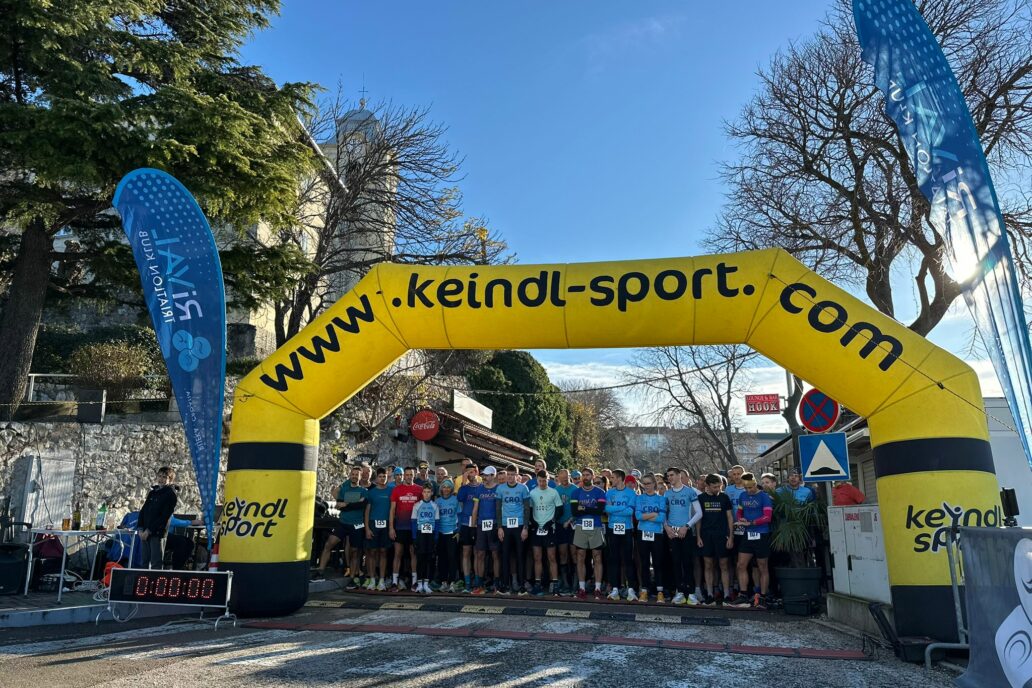 Stotine trkača protrčale centrom Kraljevice. Zimska Liga - Igor ...