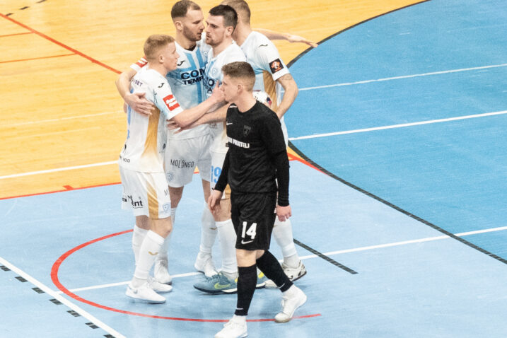 FOTO Futsal momčad Rijeke doživjela je od Dinama poraz koji budi nadu u ...