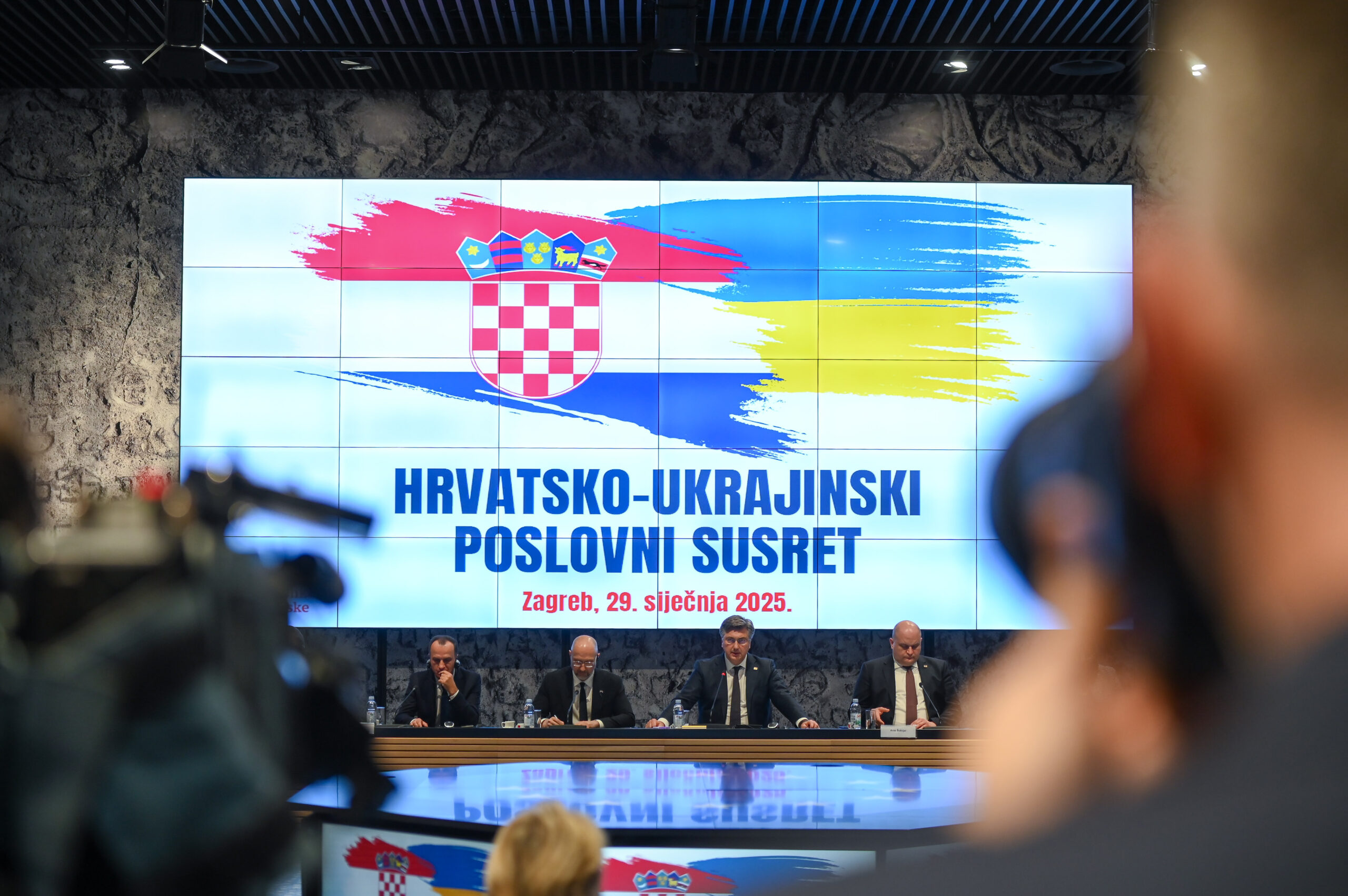 Hrvatska i Ukrajina žele još jaču gospodarsku suradnju. U fokusu obnova, LNG i razminiravanje ...