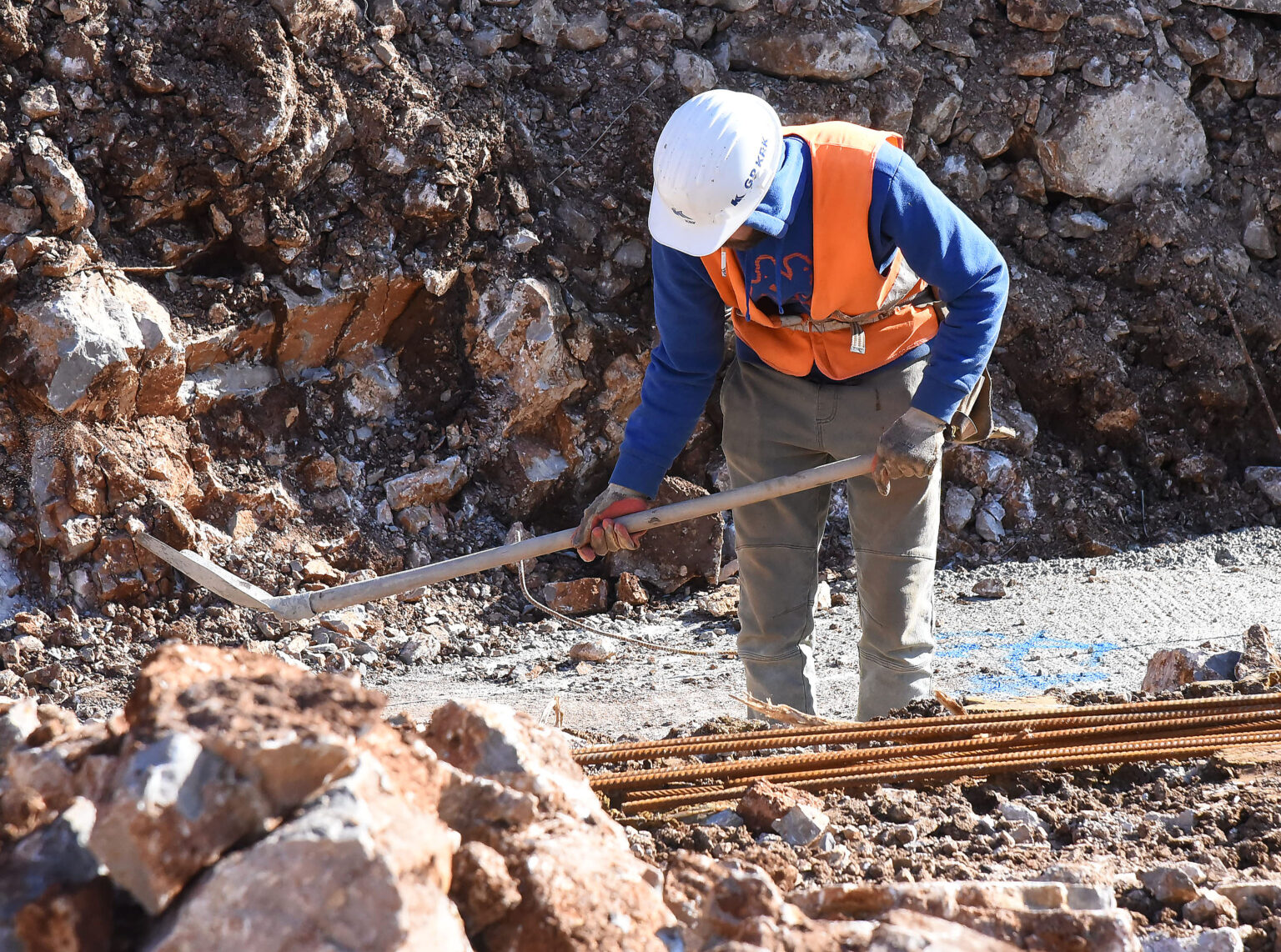 Rad na crno na svjetlo dana - Novi list