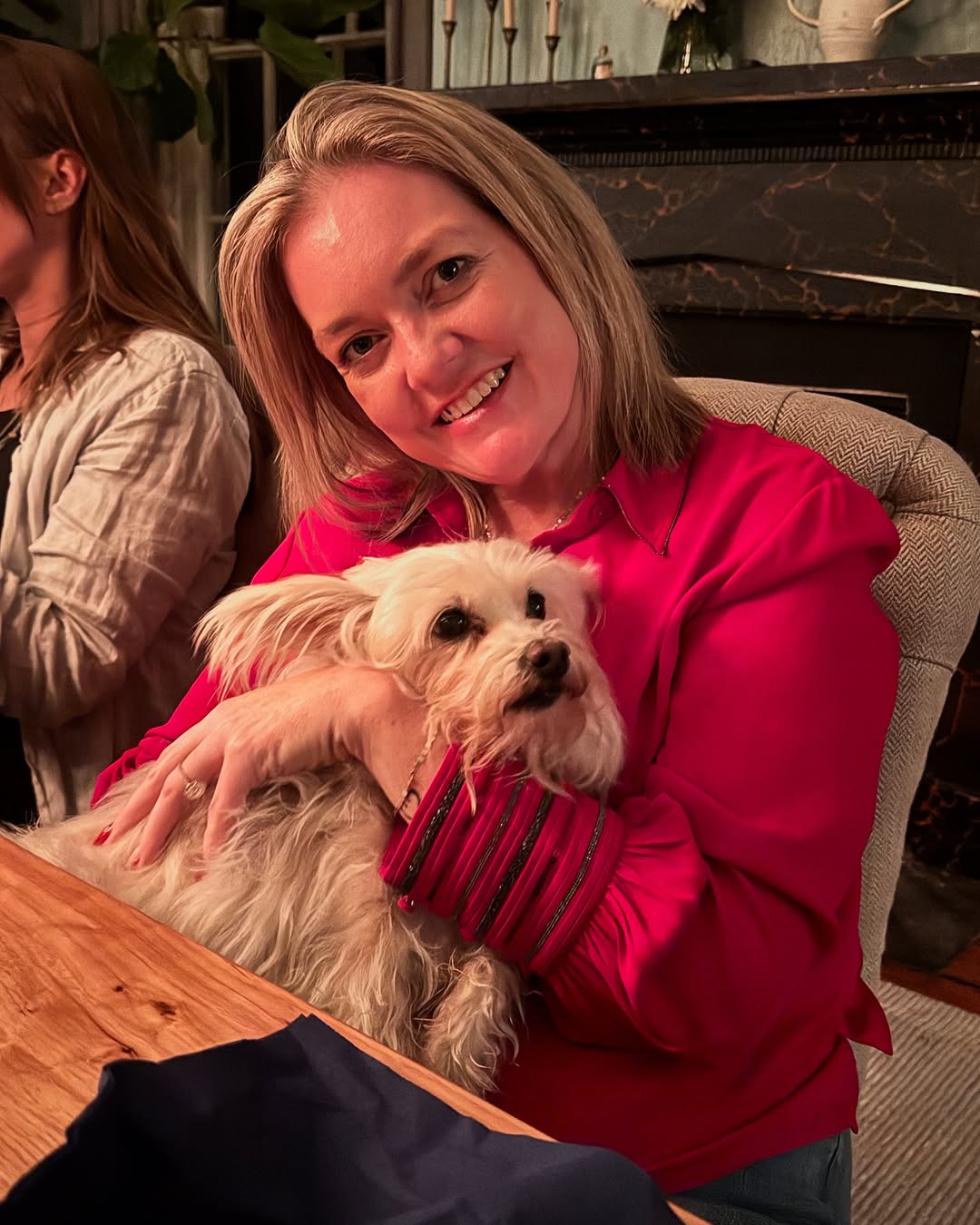 Colleen Hoover vratila se na Instagram — i izbrisala fotografije ...