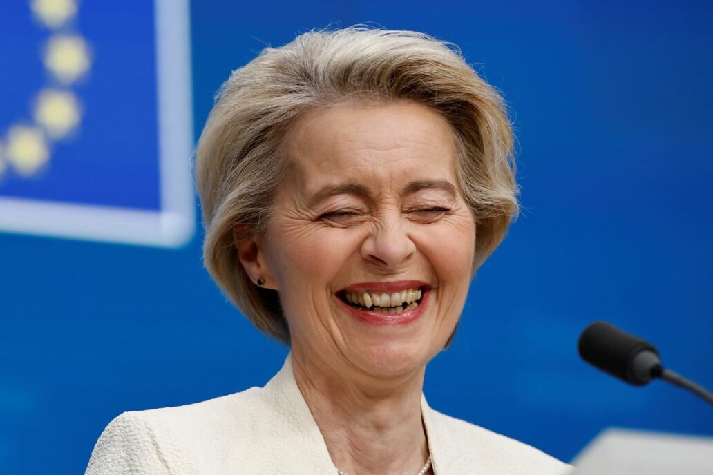 U četvrtak se glasa o povjerenju Ursuli von der Leyen, desnica joj zamjera kupnju cjepiva ...