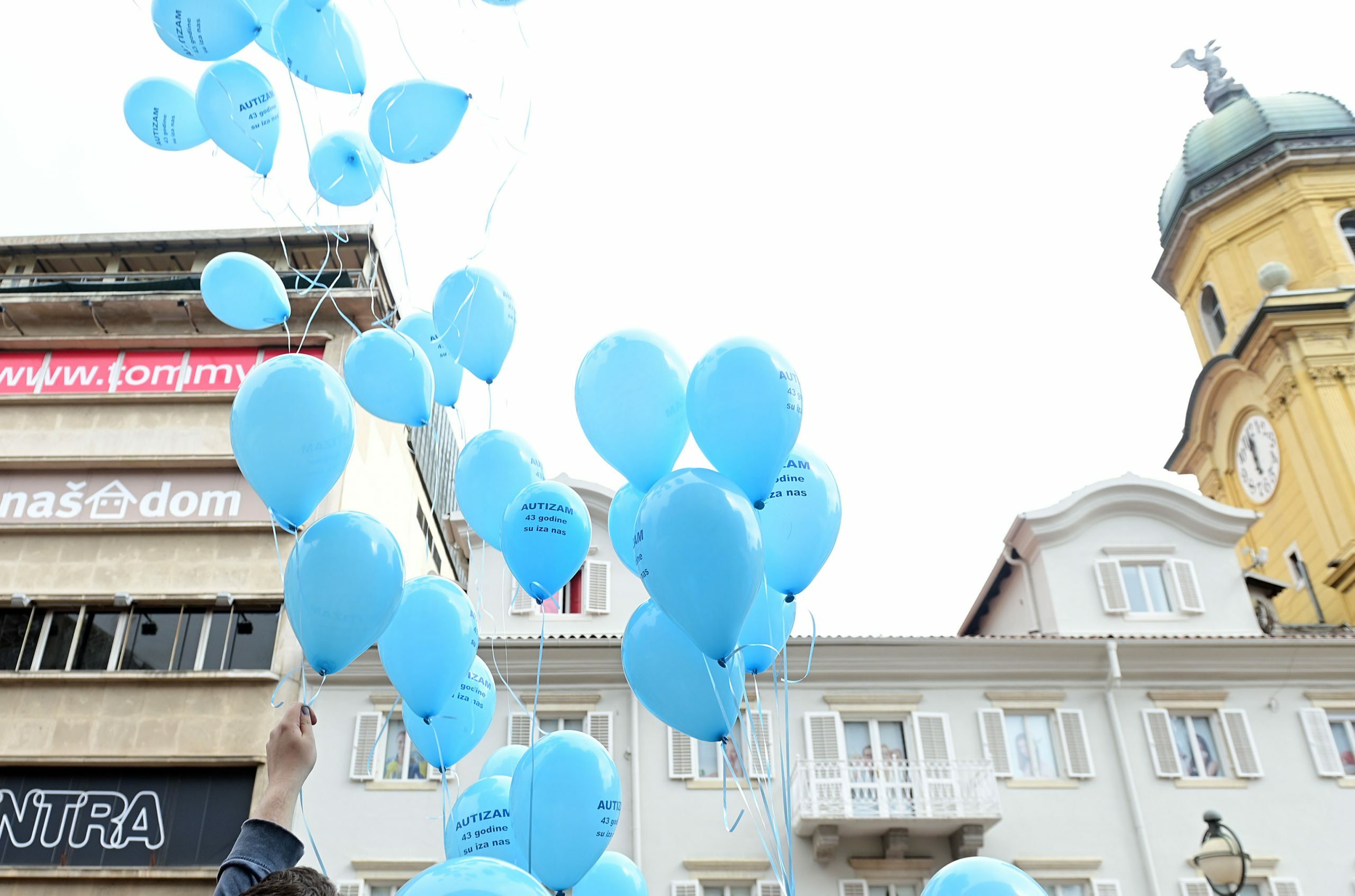 Danas će plavi baloni poletjeti s Korza: U godinu dana 30 posto više ...