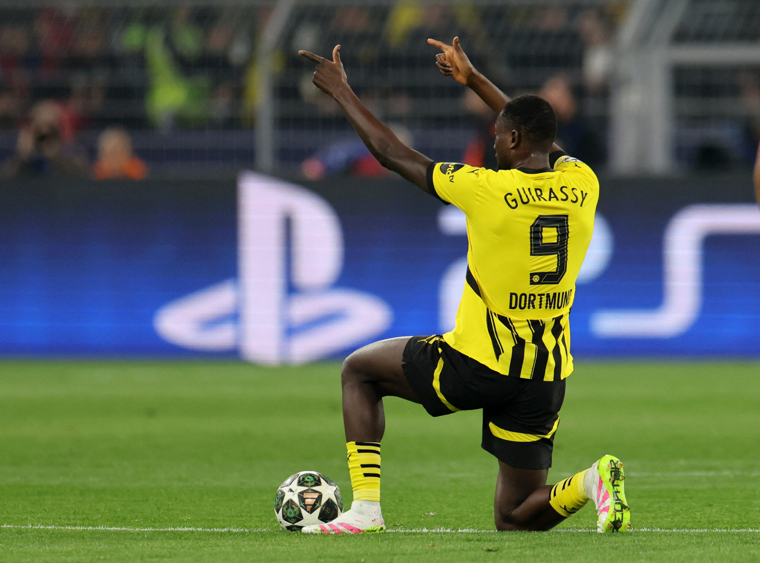 Ovo mu je prva sezona u Ligi prvaka i već je svojim golovima zasjenio ...