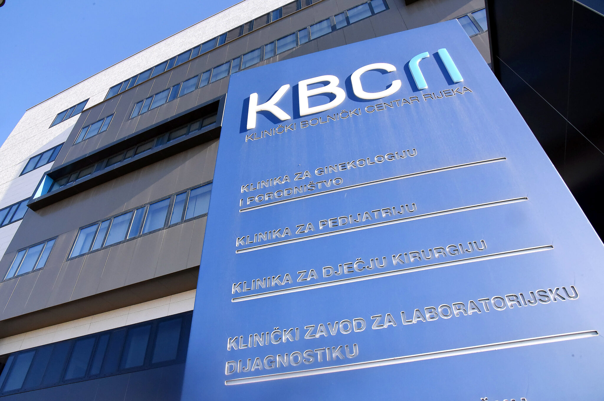 KBC Rijeka vodeći po broju žena na rukovodećim pozicijama. Ima jednako ...