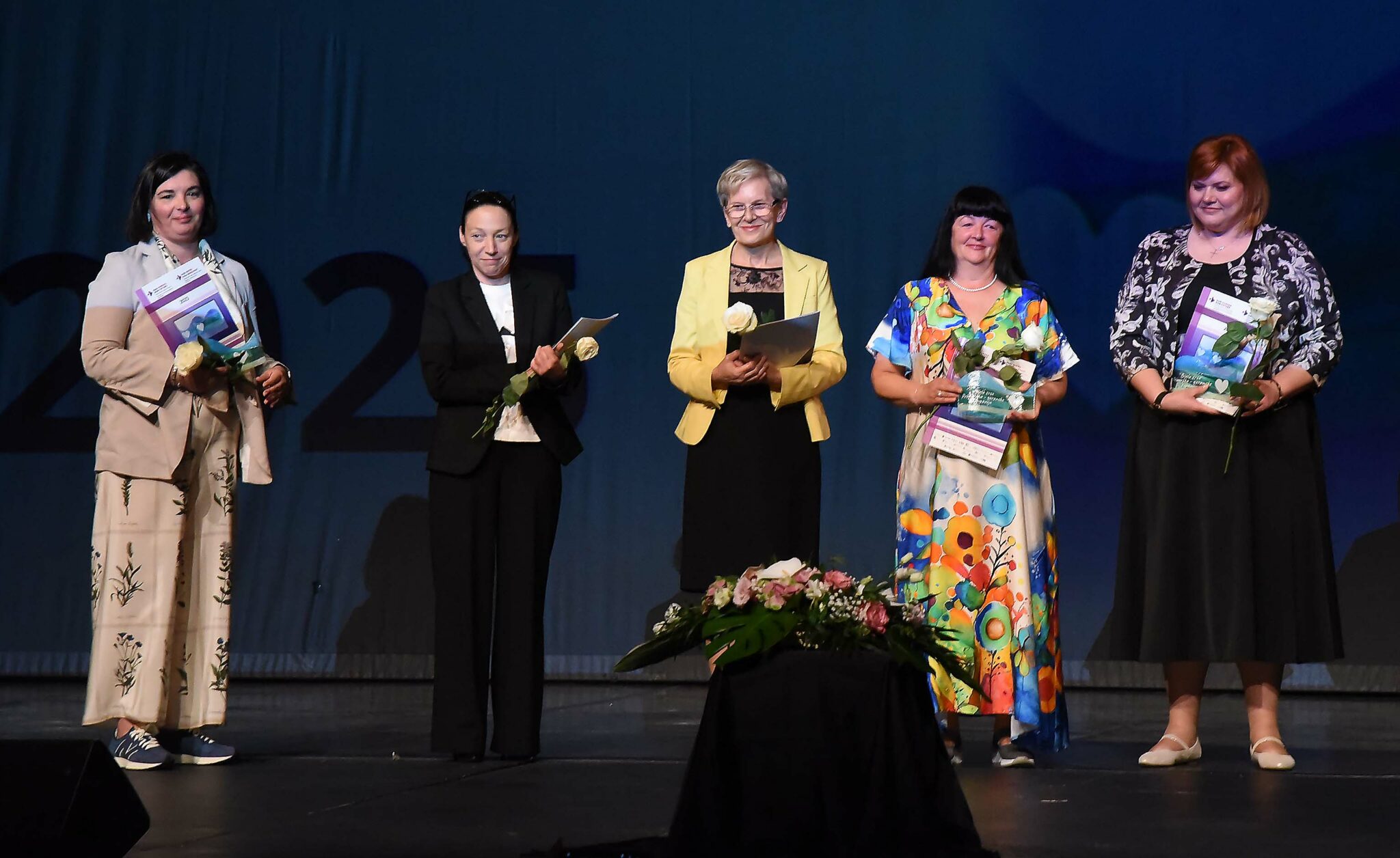 Svečanost u Zajcu: "Bijelo srce" najboljim medicinskim sestrama i ...