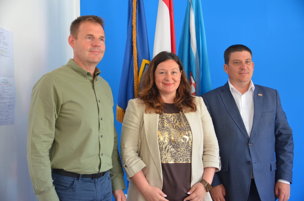 Butković posjetio Lokve i obećao pomoć u razvoju: "Drago mi je da se radi Poduzetnička zona ...