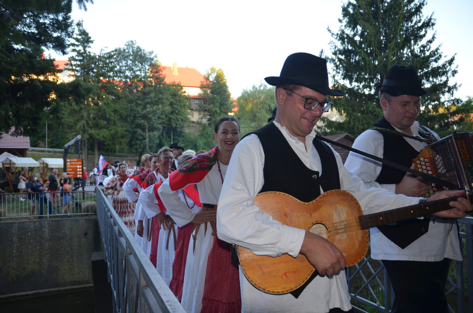 FOTO U Fužinama spojili folklor i stare zanate u dobitnu kombinaciju ...