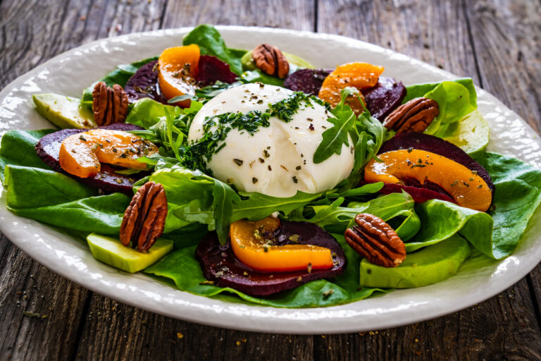 Kolač bez pečenja: proljetna slastica sa svježim sirom i pudingom od ...