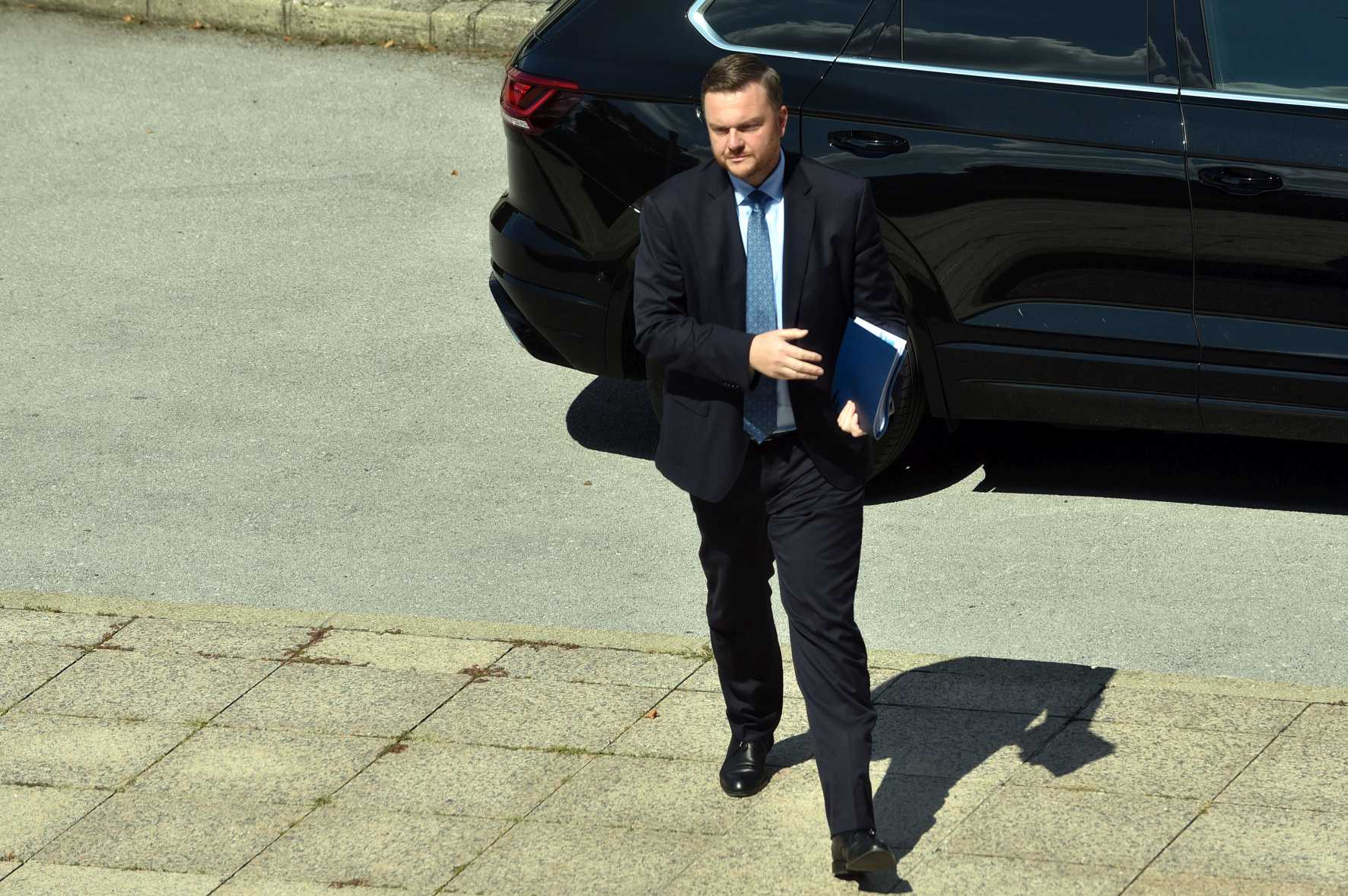 Dionice Luke Rijeka skočile za više od 55 posto - Novi list