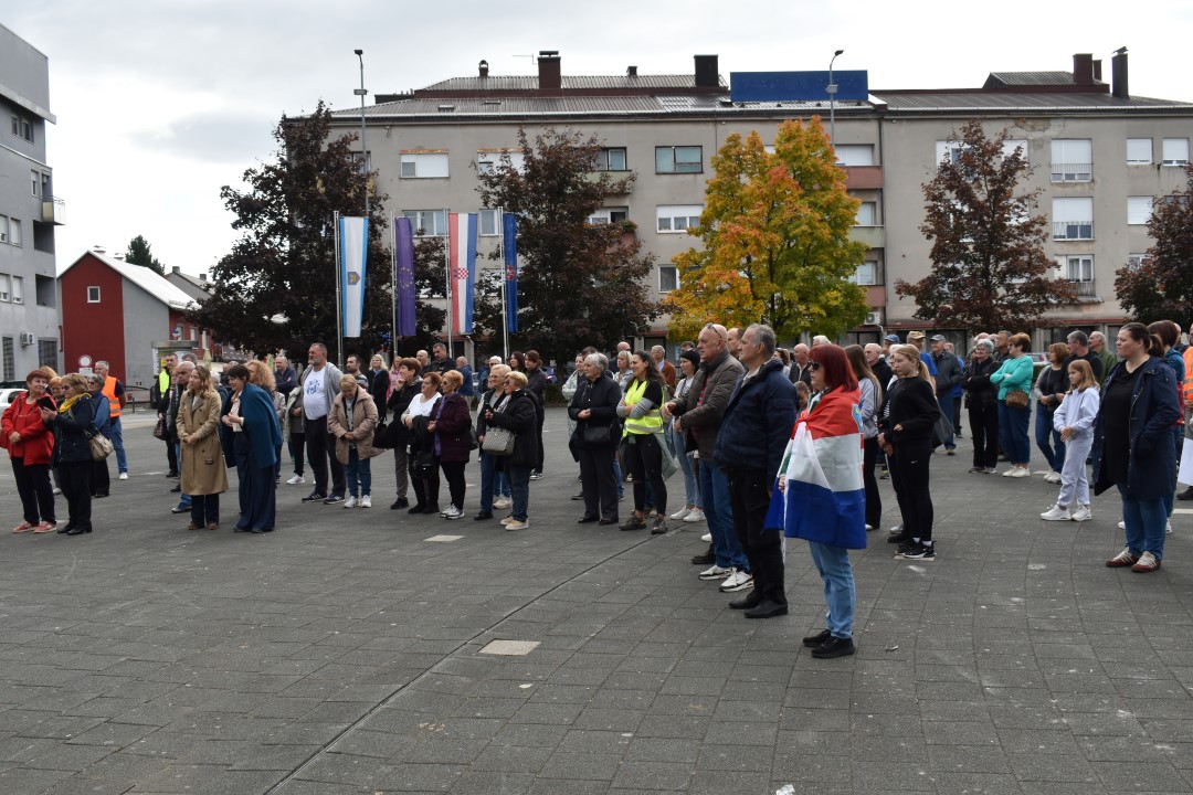 Opasni otpad u Gospiću: "Niti jedan hrvatski eurozastupnik se nije ...