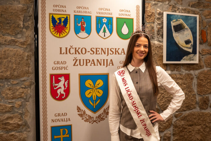 Ernest Petry primio novu Miss Ličko-senjske županije Antonelu Antonić ...