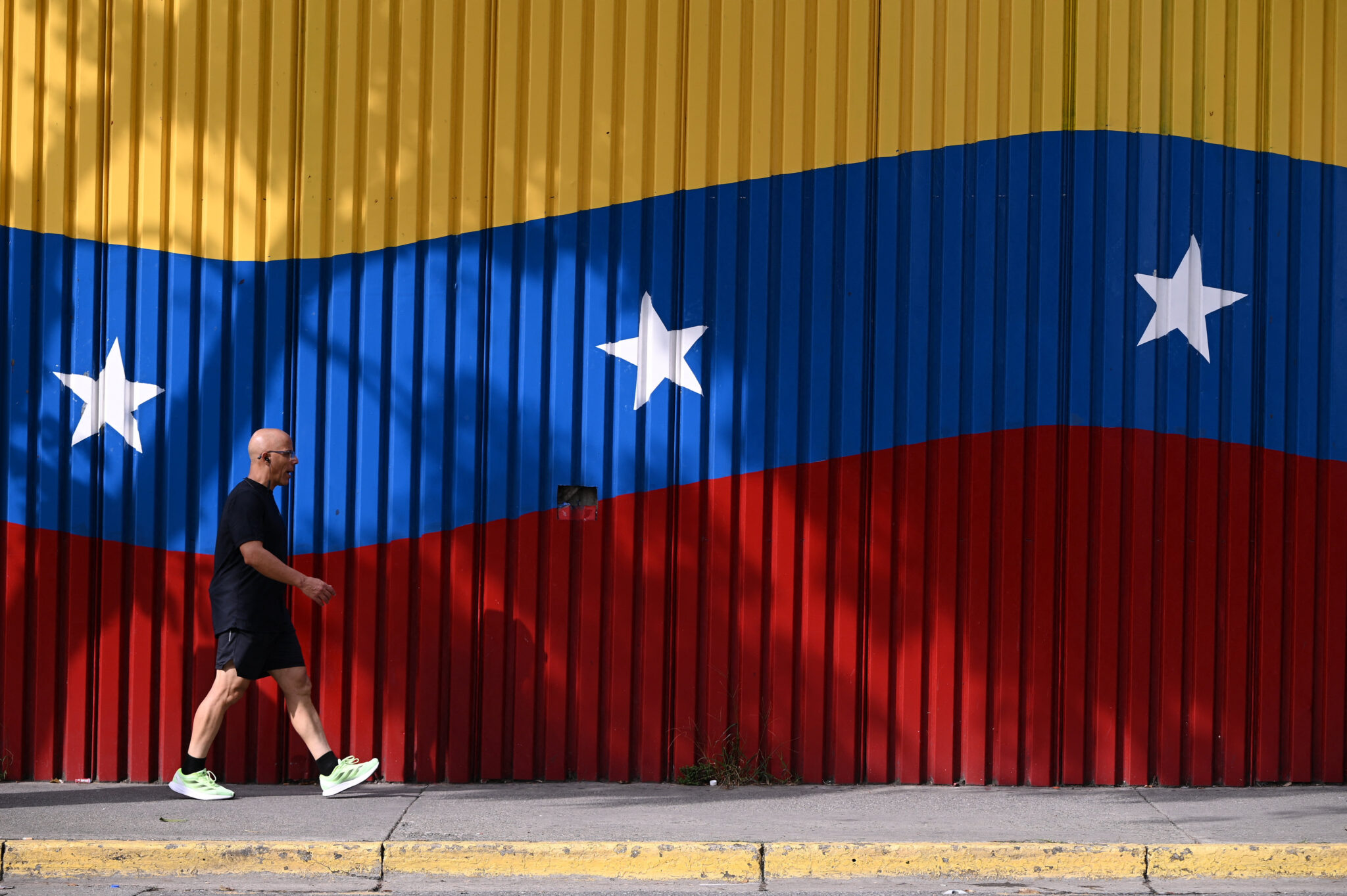 SAD i Venezuela na pragu oružanog sukoba: 'Neka dođu, proći će 10 puta ...