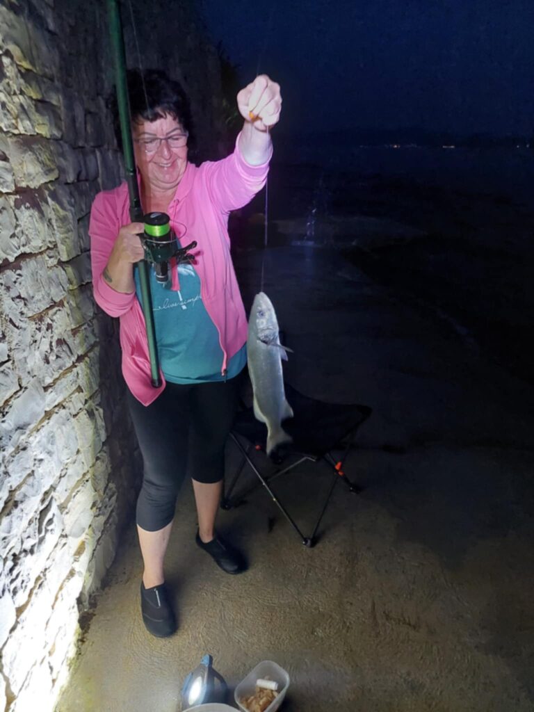 Na godišnjem odmoru lovila i ulovila na piletinu najprije oradu, a onda ...