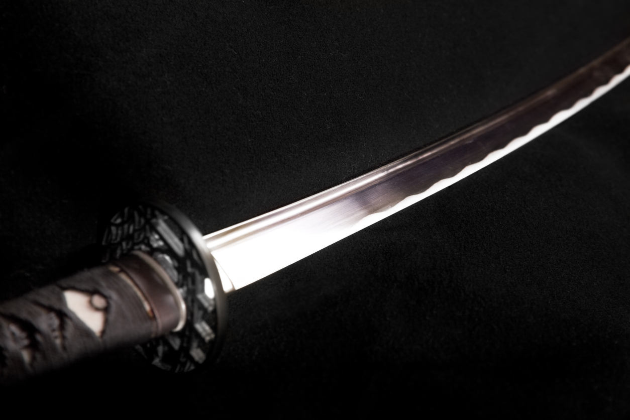 Pijana žena u kafiću u jutarnjim satima više puta vadila katanu ...