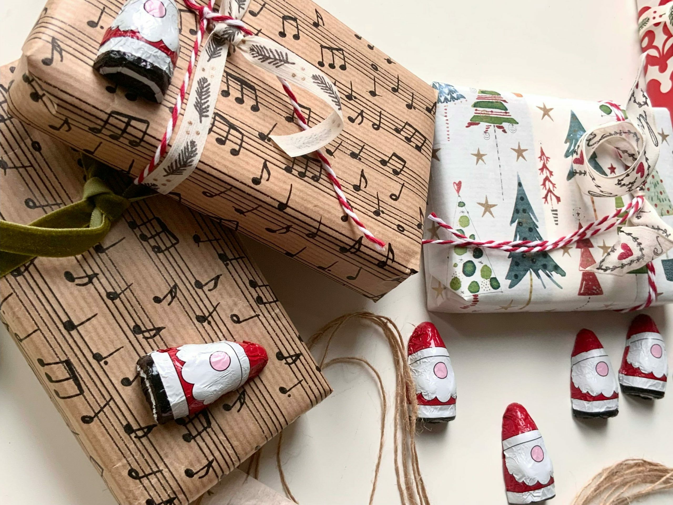 VIDEO Donosimo drugi dio teme o novim prigodnim božićnim pjesmama koje će nam uljepšati ...