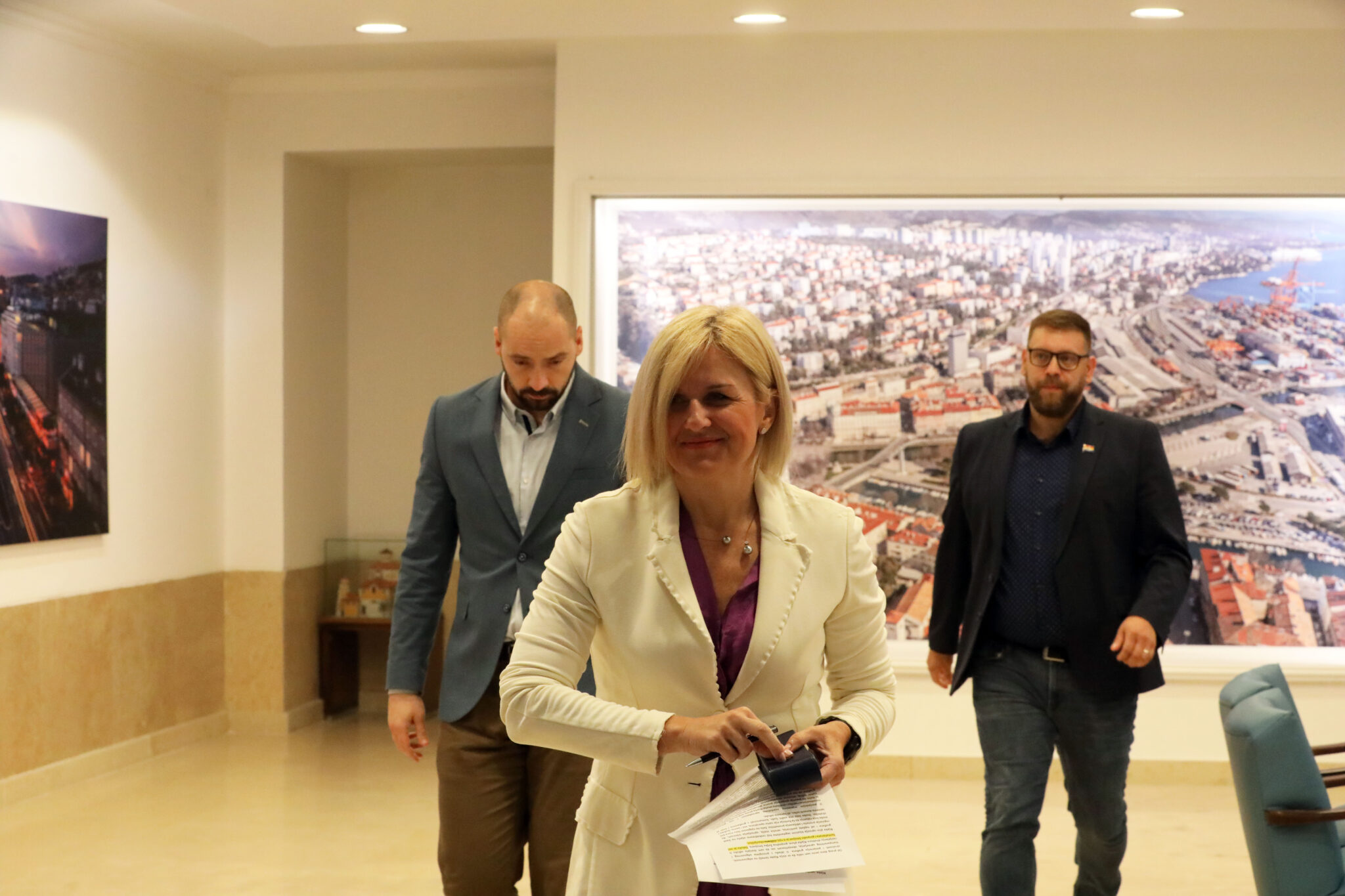 Miriše na nepotizam. Iva Rinčić u školske odbore imenovala - partnerice ...
