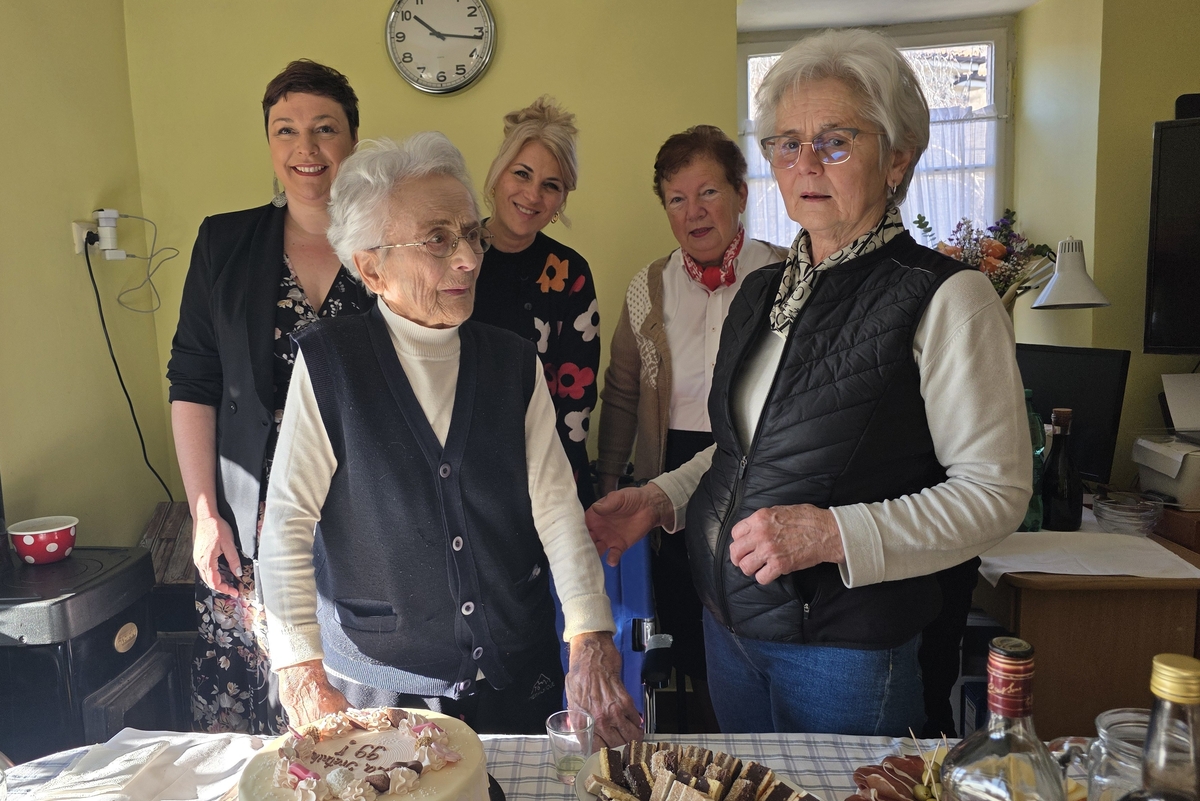 Mafalda Perčić, najstarija mještanka Matulja, i s 99 godina puna duha ...