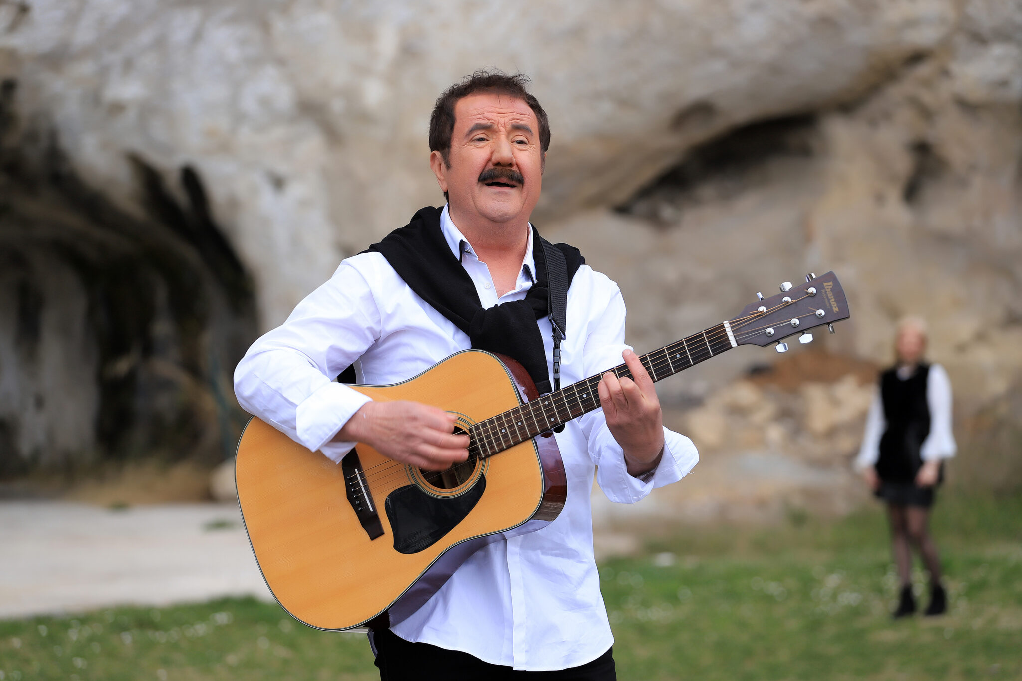 "Ostani tu": Elio Pisak objavio je novu pjesmu i spot - Novi list