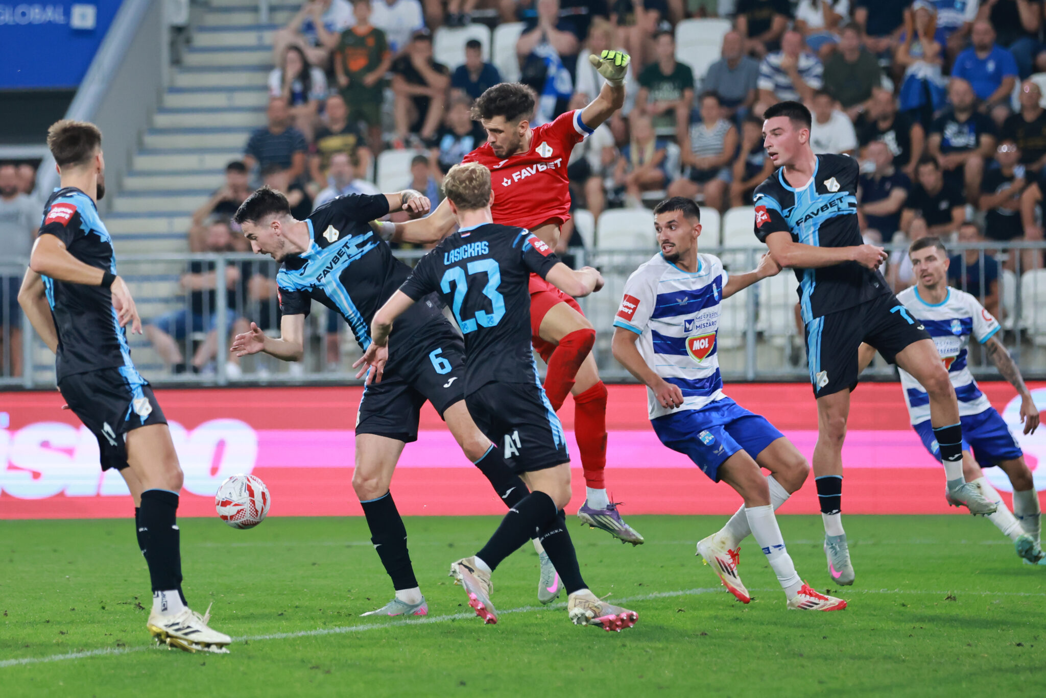OSIJEK - RIJEKA 1:0 Osječani šokirali Riječane pa zamalo zabili i drugi ...