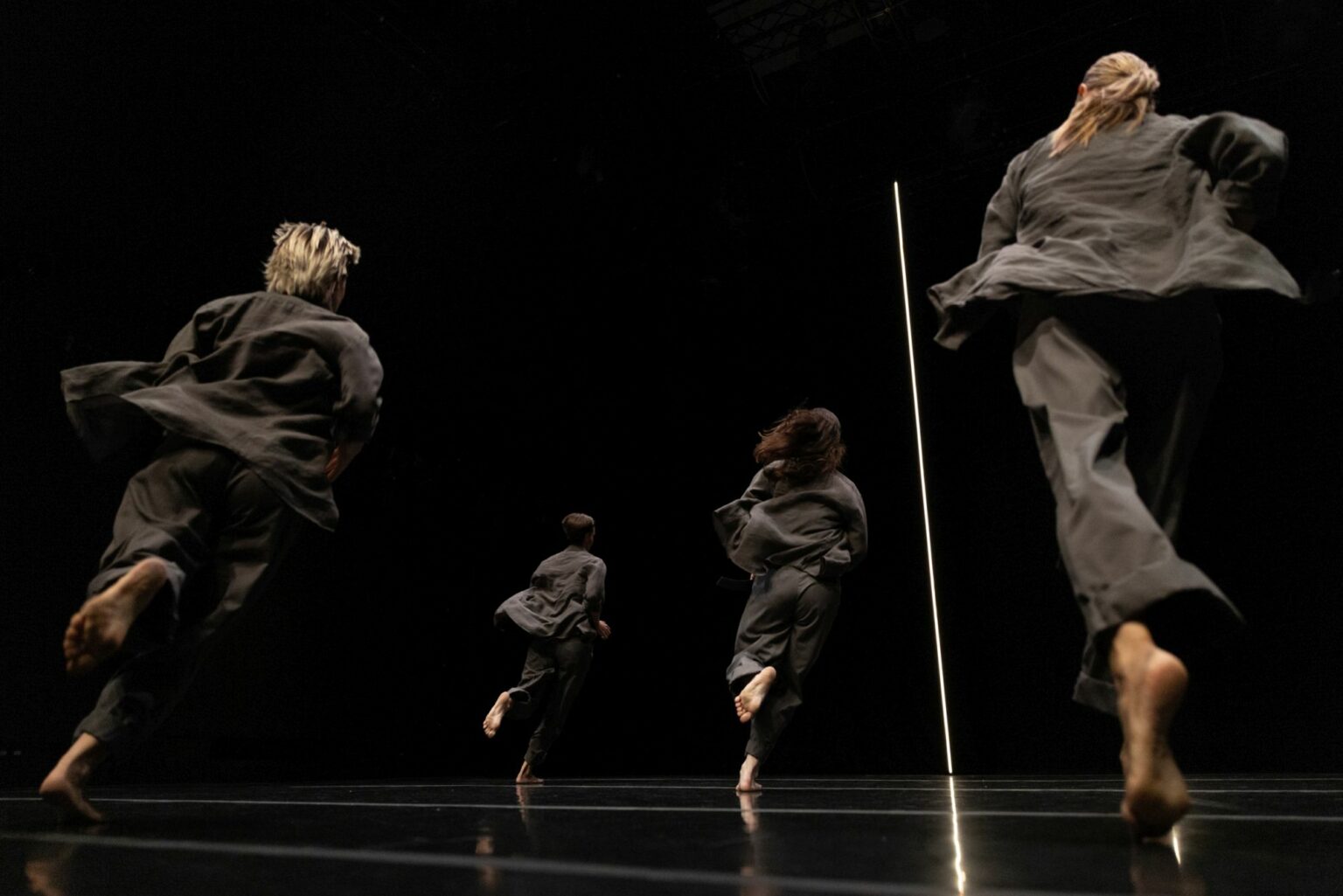 Suvremeni plesni komad „Petricore“ otvorio Port of Dance - Novi list